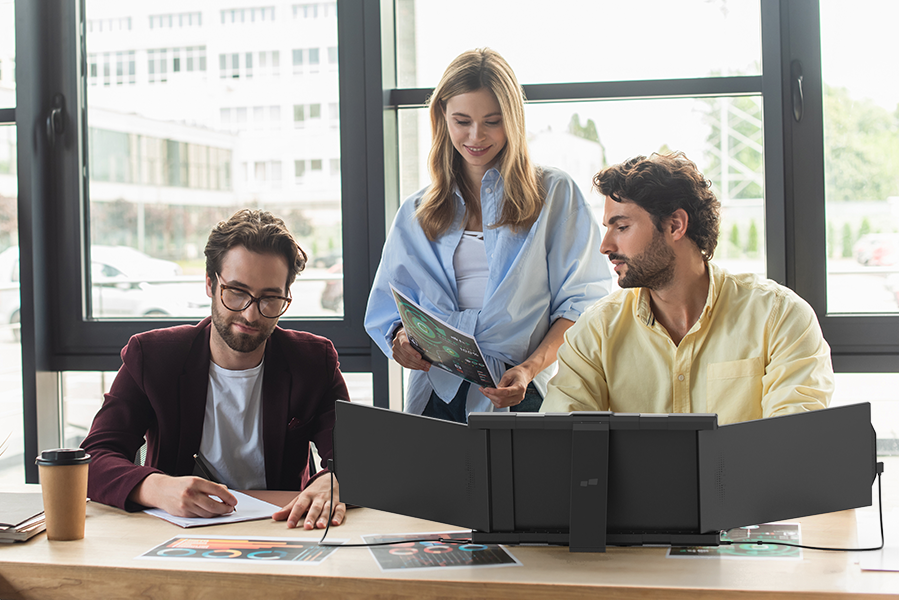 Is Triple Monitor Setup Worth It? Comprehensive Examination | Mobile Pixels