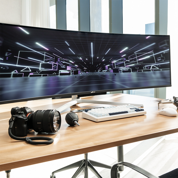 49 Inch Curved Monitor | OLED 1440p 240Hz Gaming Monitor | Mobile Pixels