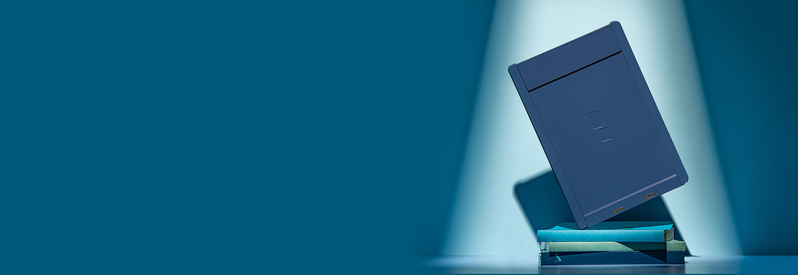 LCD vs OLED Screen | Comparing LCD vs OLED Monitors | Mobile Pixels